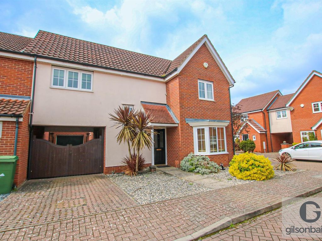 4 Bed Semi Detached House For Sale In Mountbatten Drive Old Catton