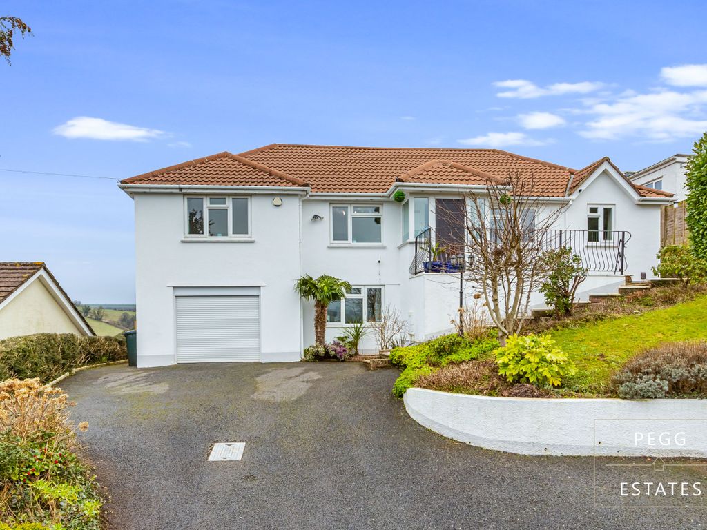 4 Bed Detached House For Sale In Fluder Heights Fluder Hill
