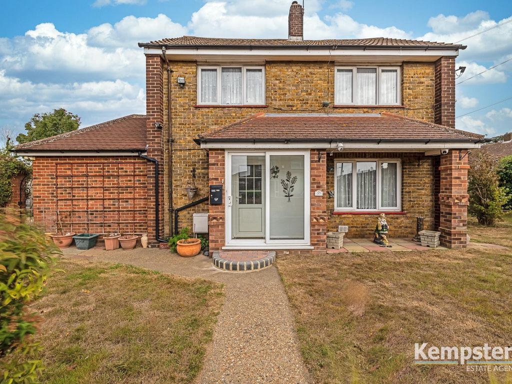3 Bed End Terrace House For Sale In Seaborough Road Chadwell St Mary