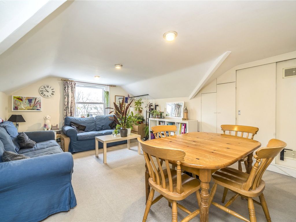 2 bed flat for sale in Shoot Up Hill, London NW2, £450,000 - Zoopla