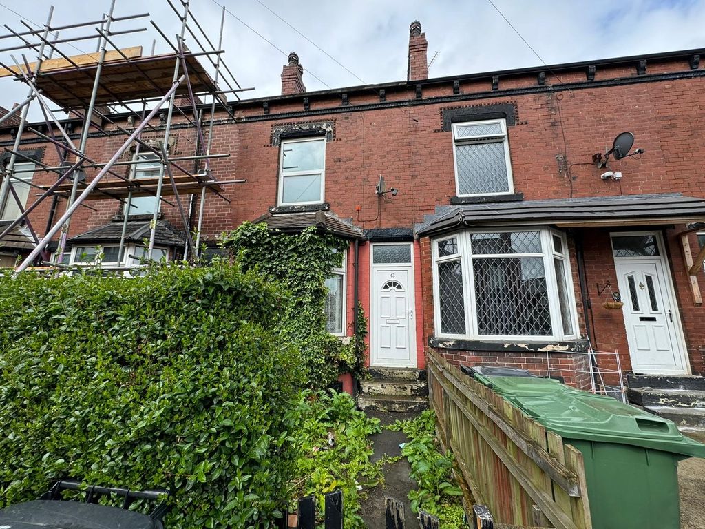 4 Bed Terraced House For Sale In Cross Flatts Terrace Beeston Leeds