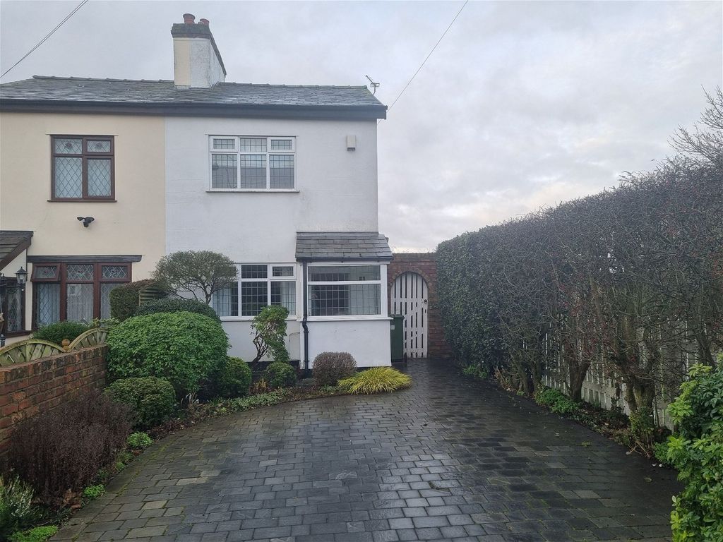 2 Bed Semi Detached House To Rent In Southport Road Lydiate Liverpool
