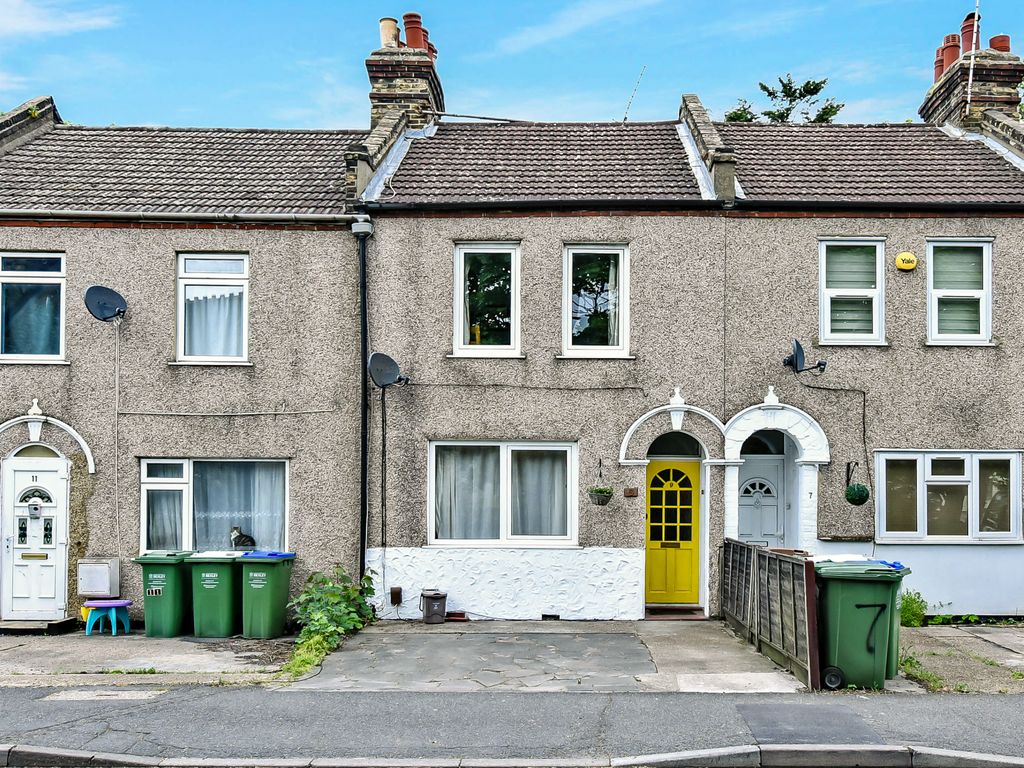 3 bed terraced house for sale in Lower Road, Erith DA8 - Zoopla