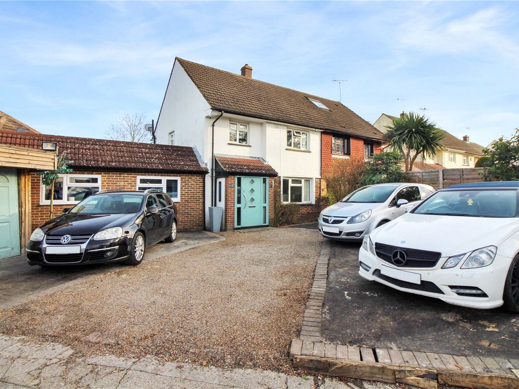 3 Bed End Terrace House For Sale In Mckenzie Road Lordswood Kent Me5
