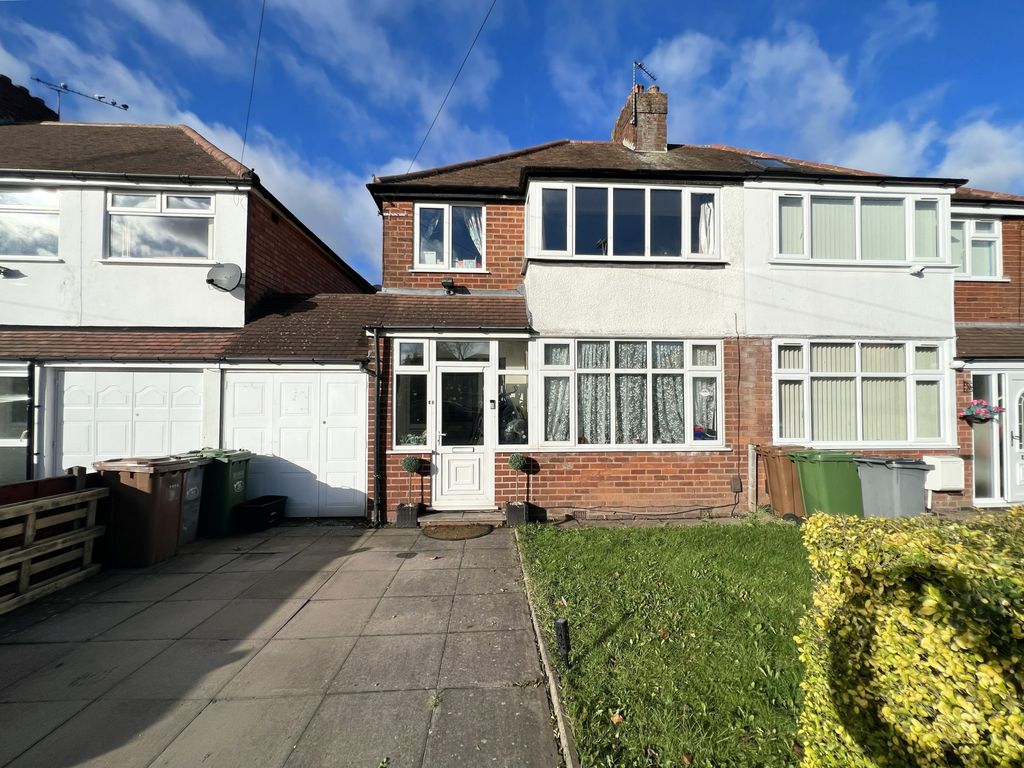 3 Bed Semi Detached House For Sale In Stanton Road Shirley Solihull