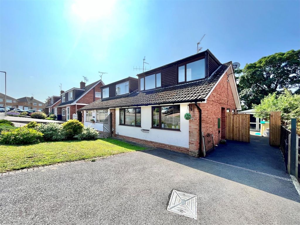 3 Bed Semi Detached House For Sale In Bodiam Avenue Tuffley