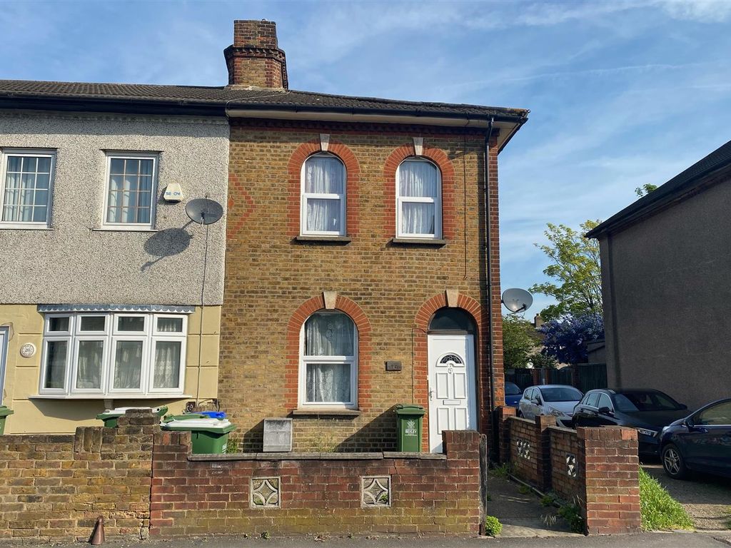 2 bed end terrace house for sale in Mill Road, Erith DA8, £350,000 - Zoopla