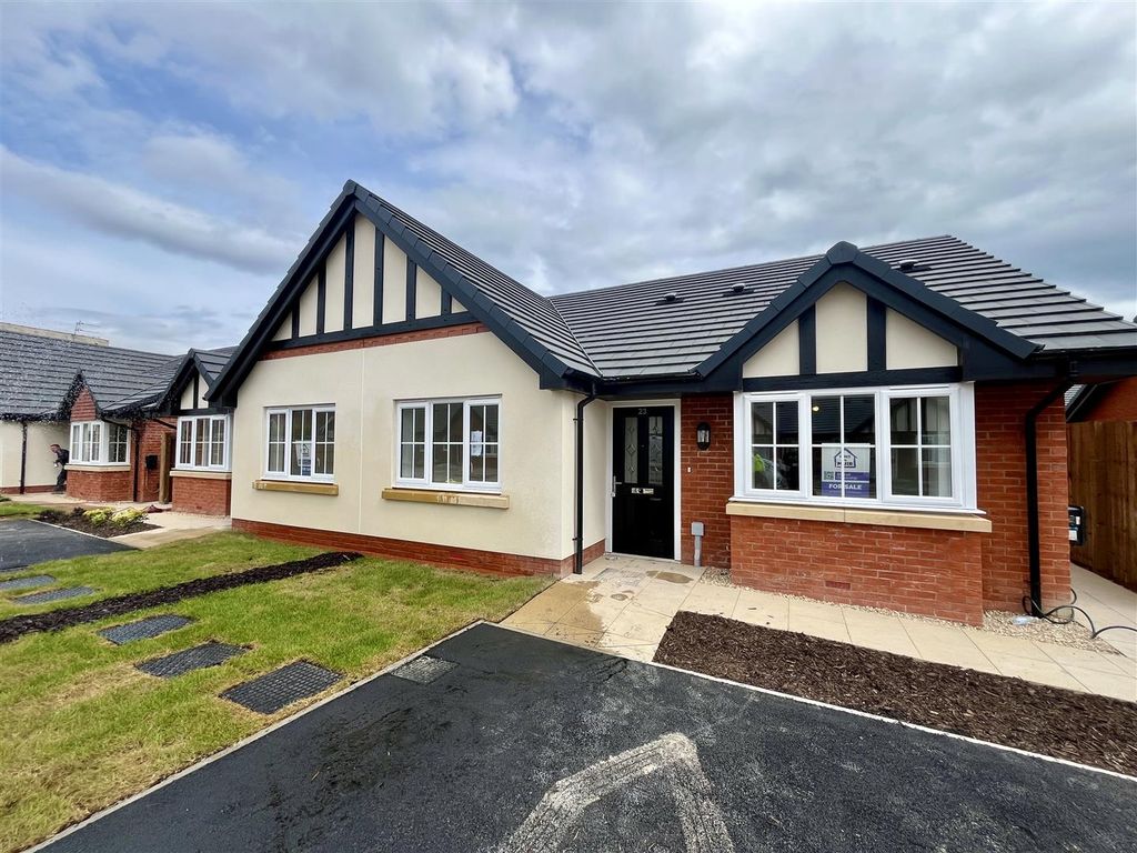New Home 2 Bed Bungalow For Sale In Blackpool Road Poulton Le Fylde