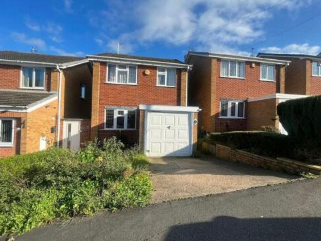 3 bed detached house for sale in Johnson Drive, Heanor DE75, £160,000 ...