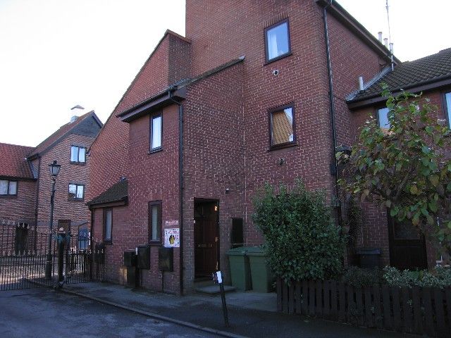 1 bed flat to rent in Trinity Court, Fish Street, Hull HU1 - Zoopla