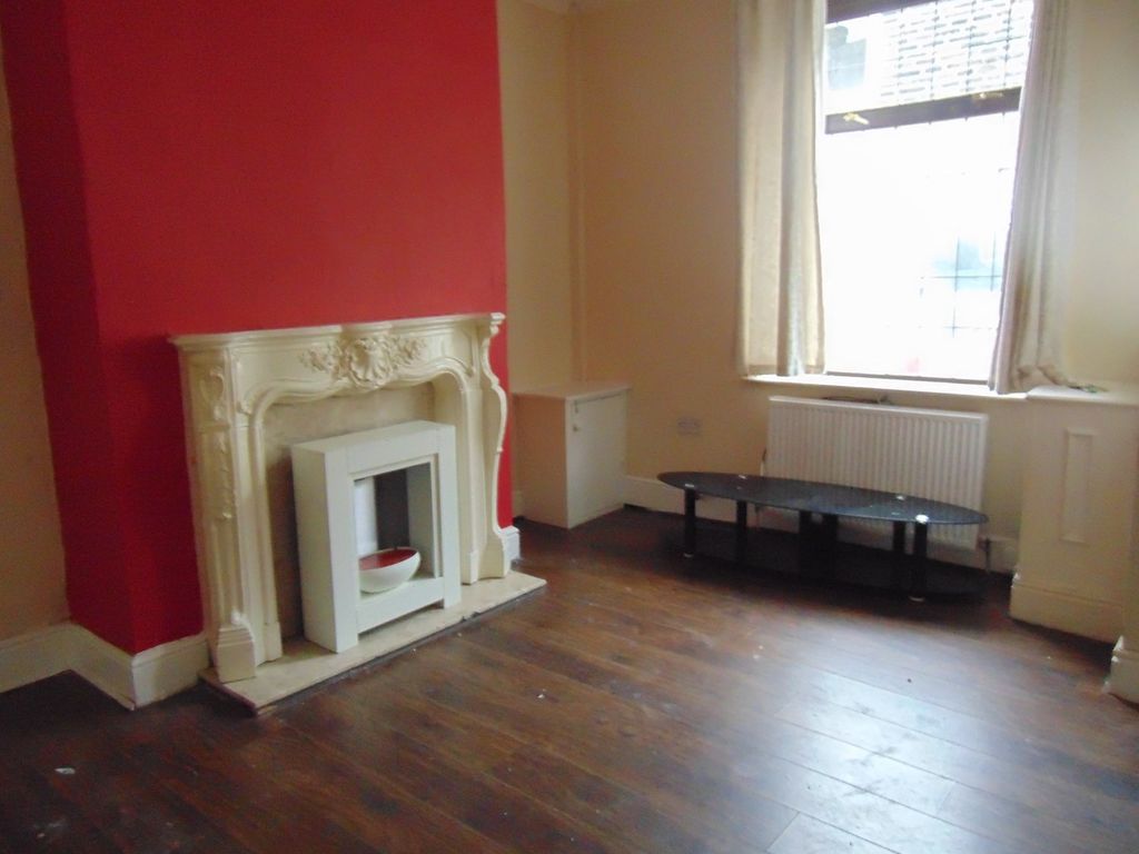3 bed terraced house to rent in Wynotham Street, Burnley BB10 - Zoopla