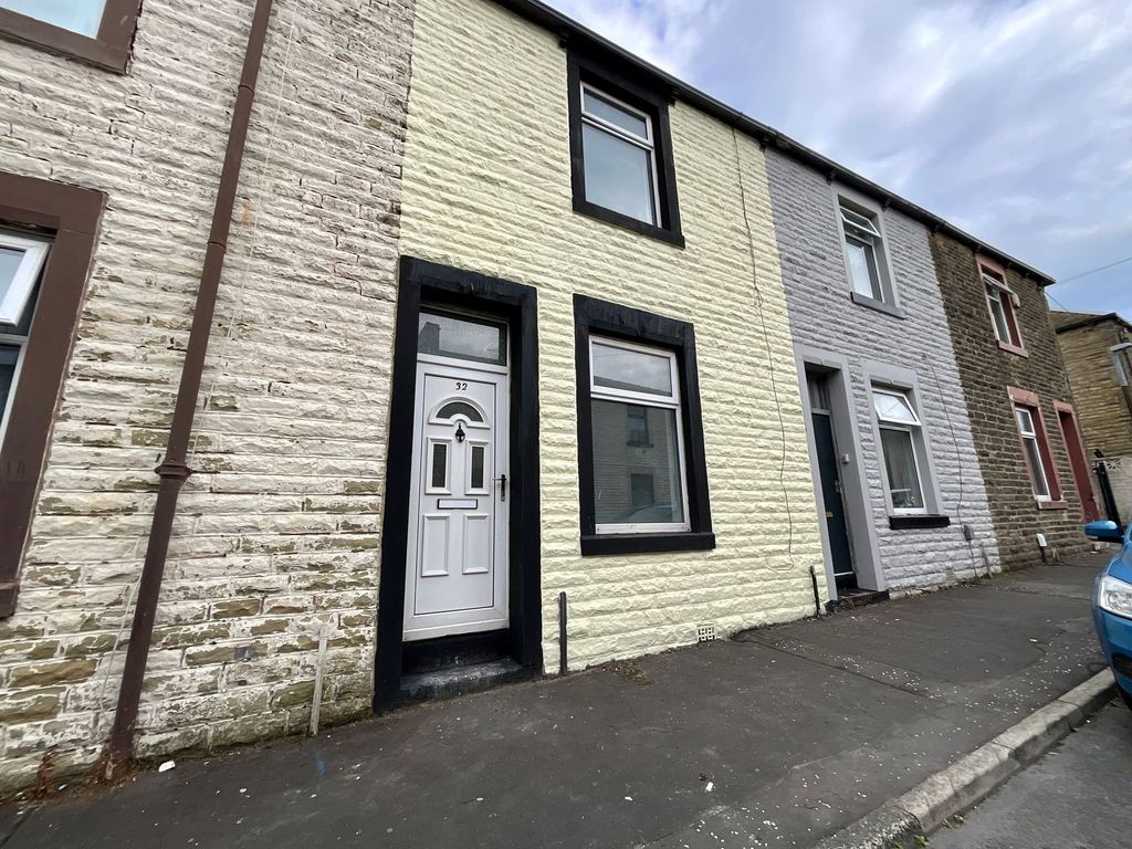 3 bed terraced house to rent in Claughton Street, Burnley BB10, £575 ...