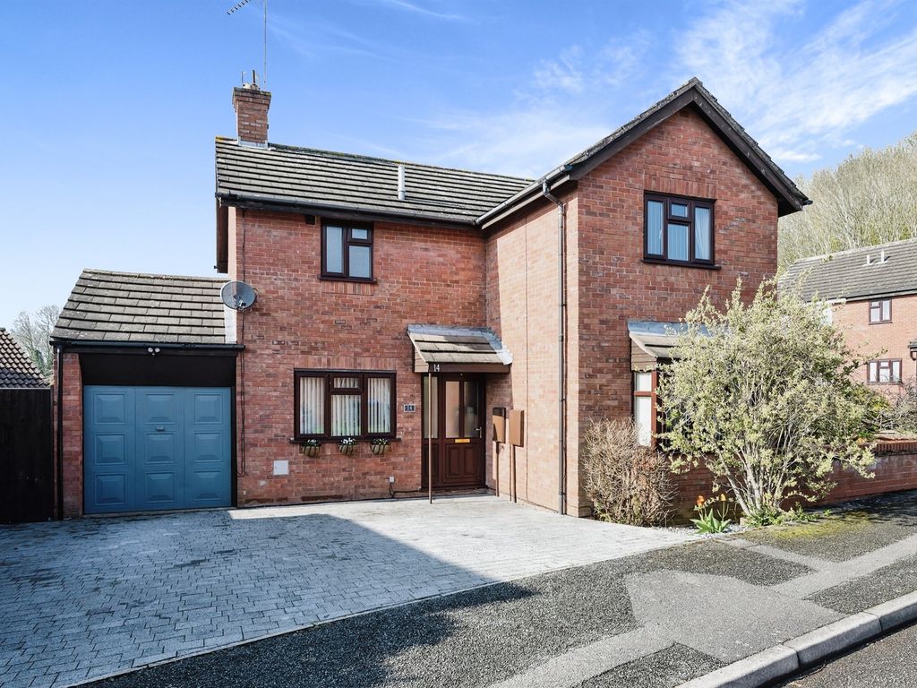 3 Bed Detached House For Sale In Gresham Drive West Hunsbury