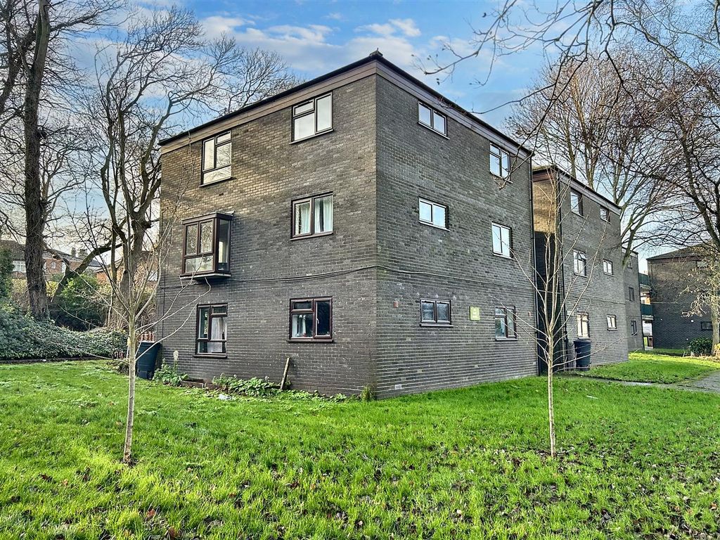 2 bed flat for sale in West Pottergate, Norwich NR2, £165,000 - Zoopla