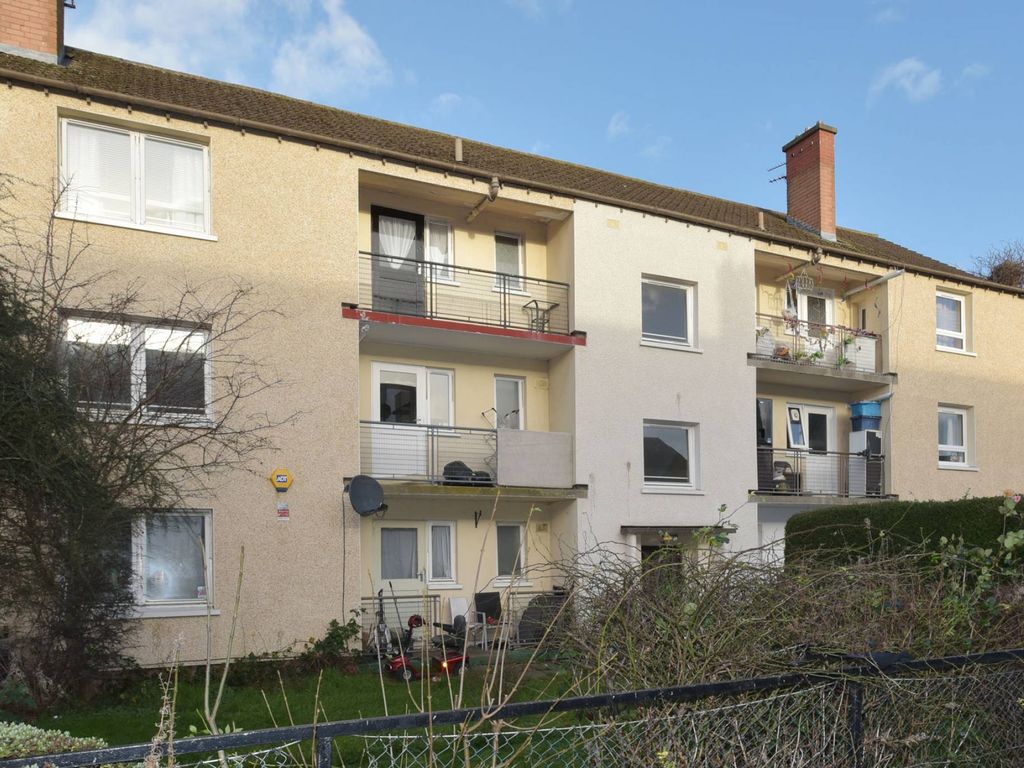3 bed flat for sale in Niddrie Mill Crescent, Edinburgh EH15, £150,000 ...