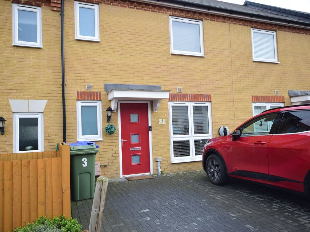 3 Bed Terraced House To Rent In Charlotte Street Sittingbourne Me10