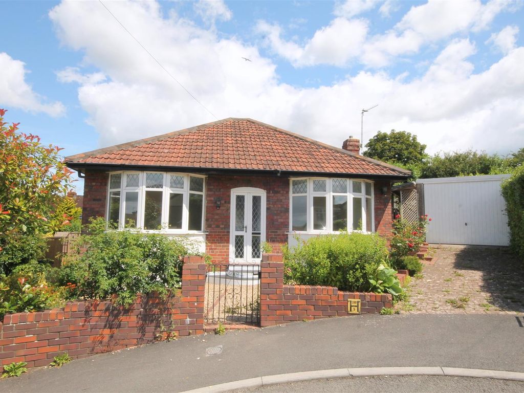 3 bed detached bungalow for sale in Lincombe Avenue, Downend, Bristol ...