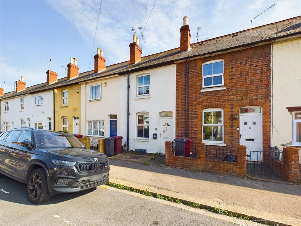 2 Bed Terraced House For Sale In York Road Reading Berkshire Rg1 £