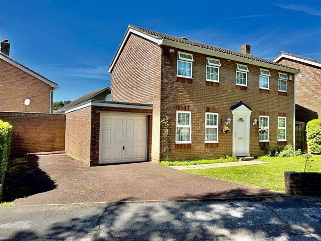 4 bed detached house for sale in Hurston Close, Findon Valley, Worthing ...