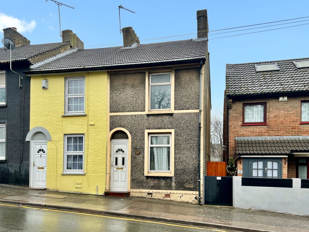 2 bed end terrace house for sale in Stonebridge Road, Northfleet DA11 - Zoopla