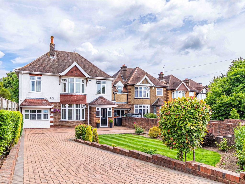 4 bed detached house for sale in Totternhoe Road, Dunstable, Central ...