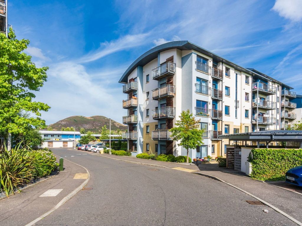 2 bed flat for sale in Peffer Bank, Edinburgh EH16 - Zoopla