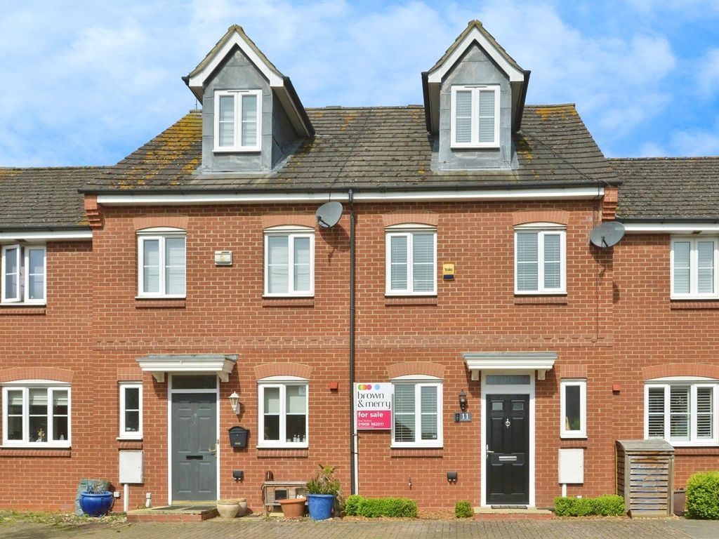 3 bed town house for sale in The Meadows, Old Stratford, Milton Keynes ...