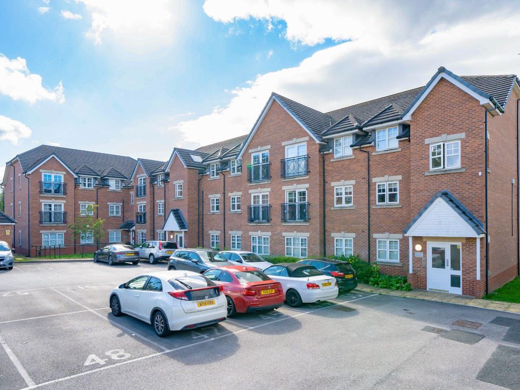 2 bed flat for sale in Cronton Lane, Widnes, Cheshire WA8 - Zoopla