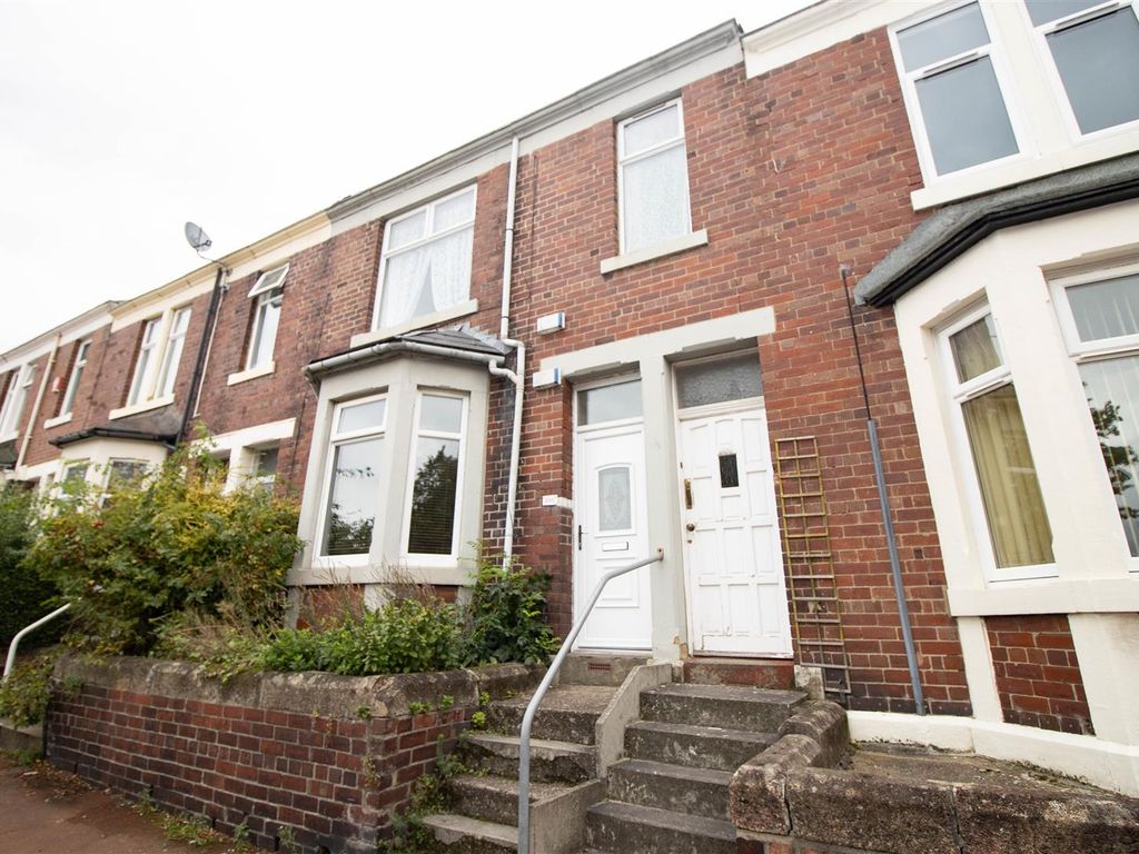 2 bed flat for sale in Brighton Road, Bensham, Gateshead NE8, £60,000 ...