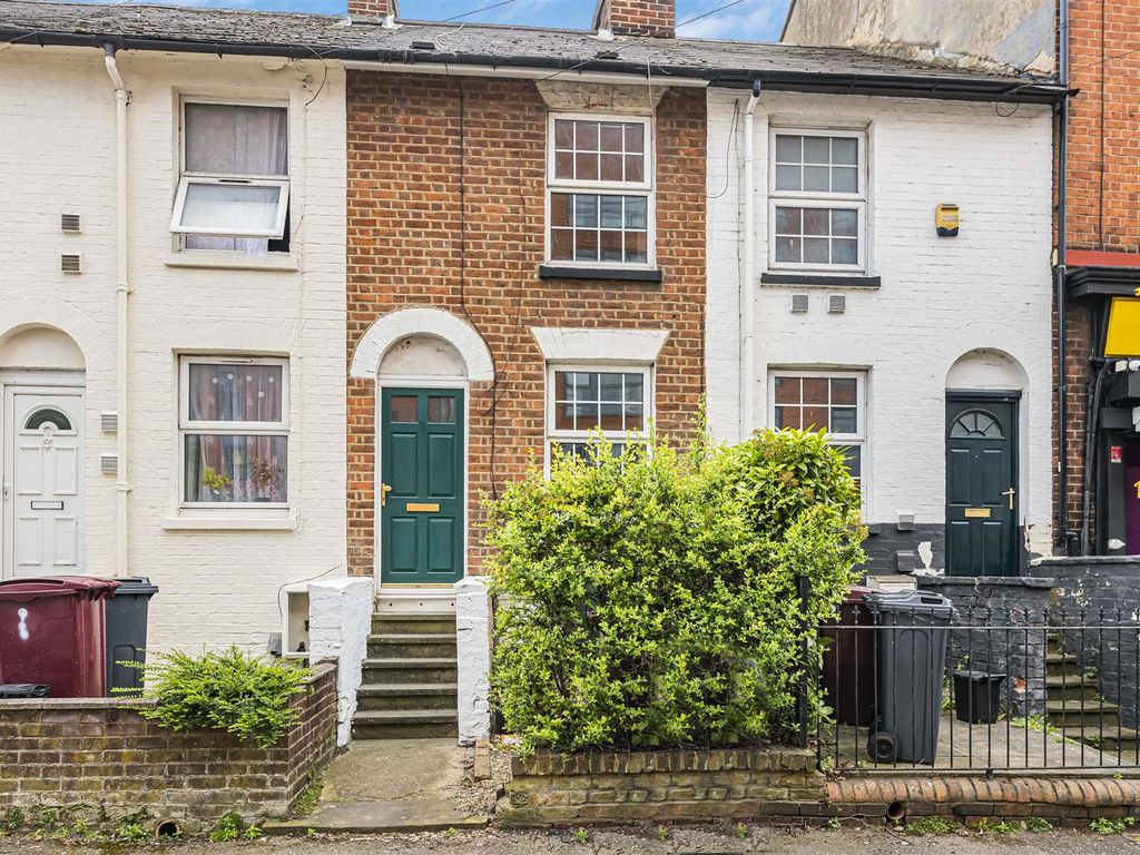 2 Bed Terraced House For Sale In Queens Road Reading Rg1 £275 000