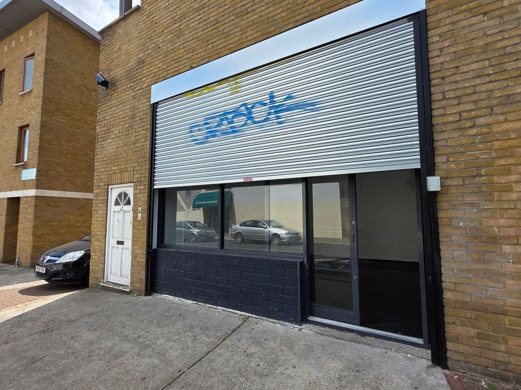 Hackney Road, London E2, Retail premises to let, £21,000 pa - Zoopla