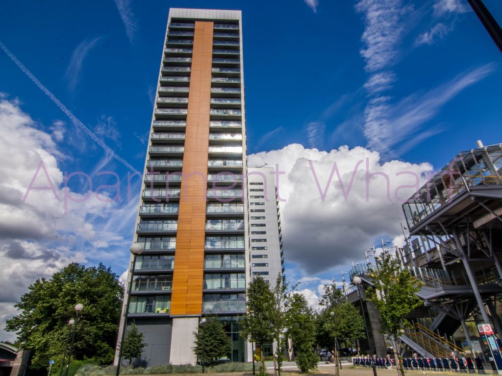 2 bed flat to rent in Bedroom Proton Tower, Blackwall Way, Canary Wharf ...