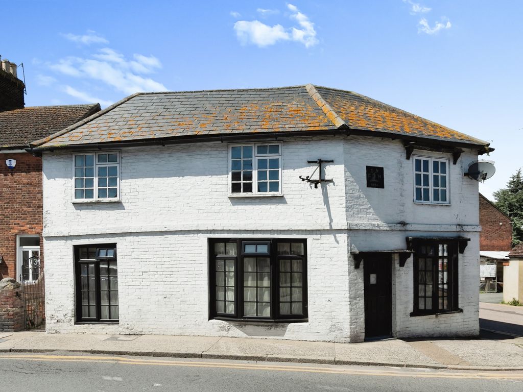 3 bed flat for sale in Wish Street, Rye, East Sussex TN31 - Zoopla