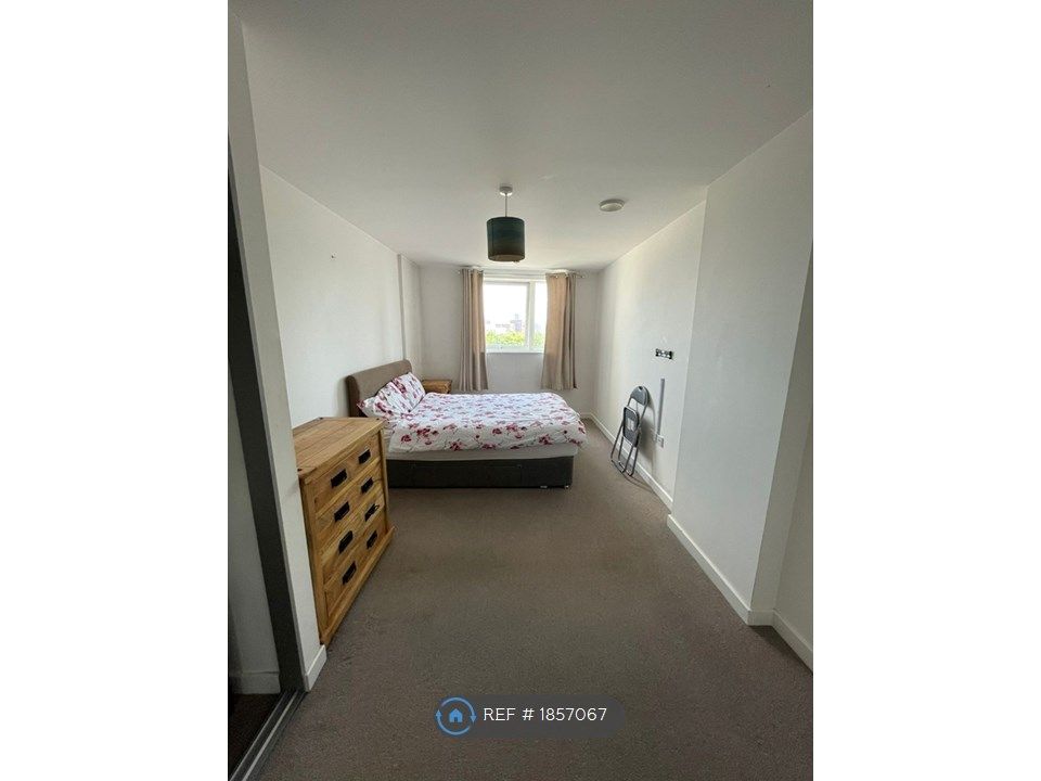 Room to rent in Celestial House, London E14, £1,377 pcm - Zoopla