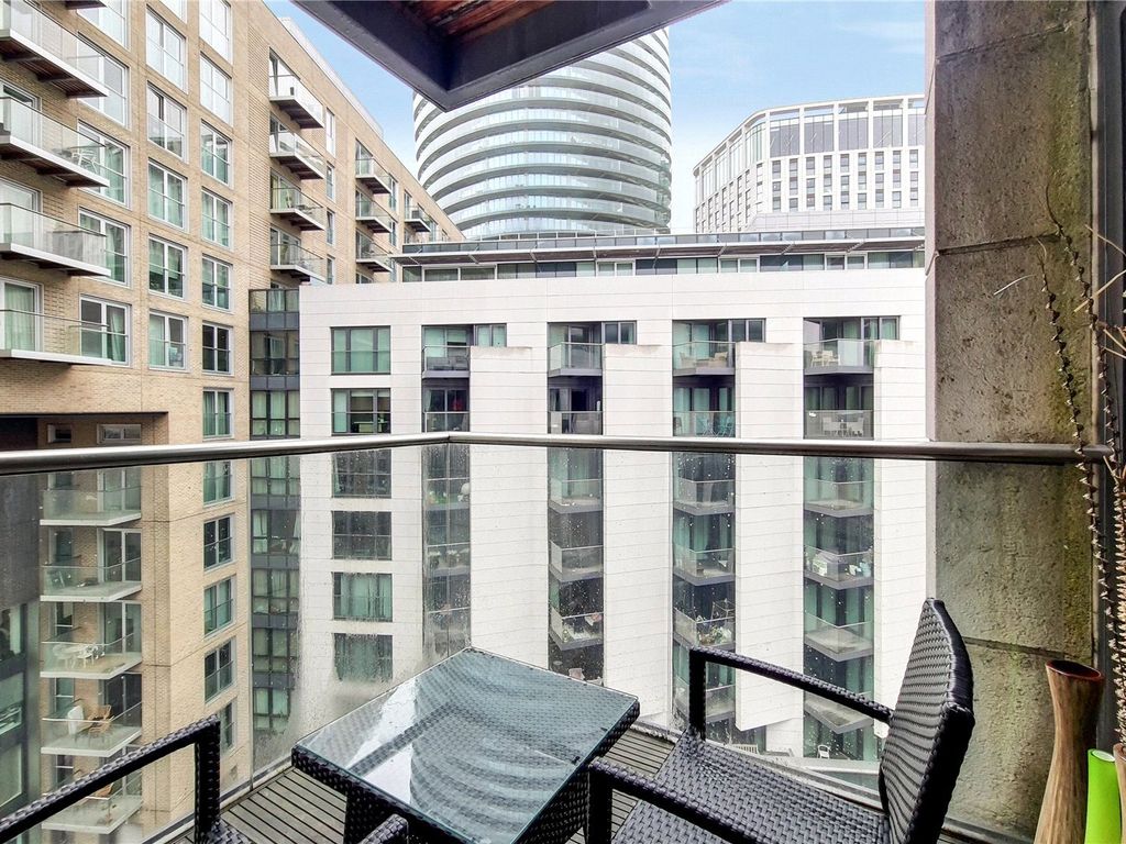 1 bed flat to rent in Baltimore Wharf, London E14 - Zoopla