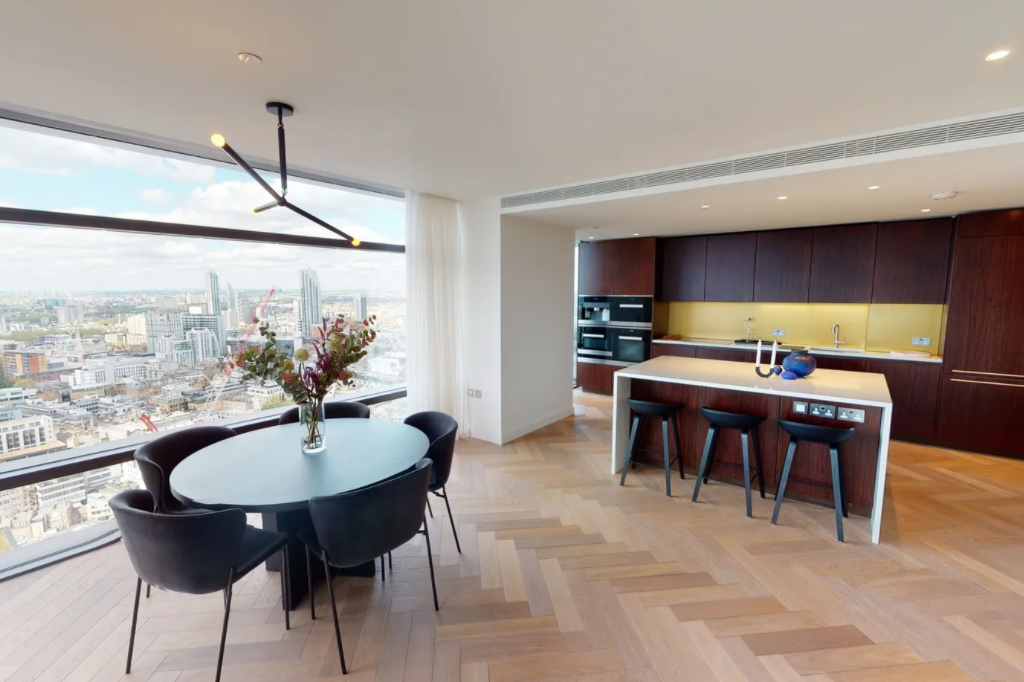 New home, 2 bed flat for sale in Chiswell Street, Finsbury, London EC1Y ...