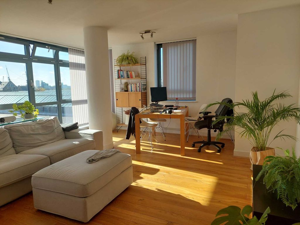 2 bed flat to rent in Wapping Lane, Wapping, London E1W - Zoopla