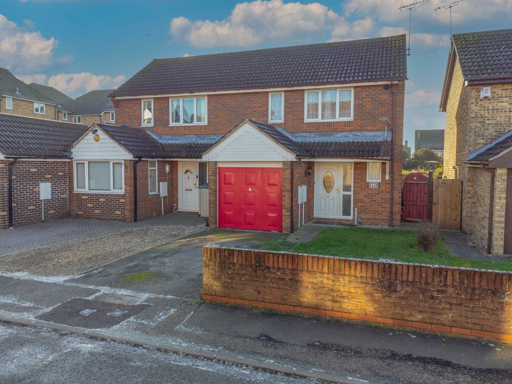 2 bed semi-detached house for sale in Bignell Croft, Colchester, Essex ...