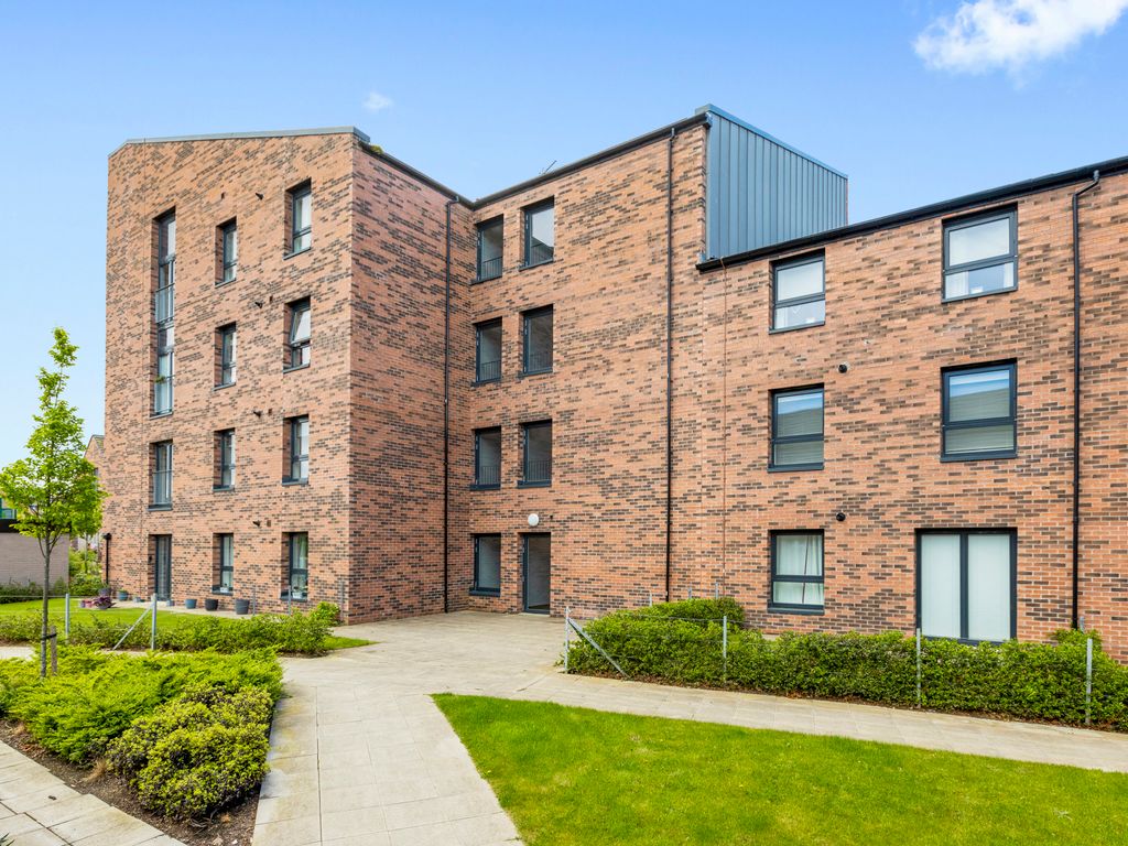 2 bed flat for sale in 3/7 Sharp Street, Muirhouse, Edinburgh EH4 - Zoopla