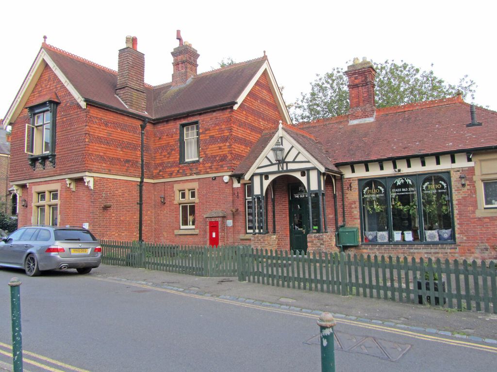 Retail premises to let in The Old Station House, Station Approach ...