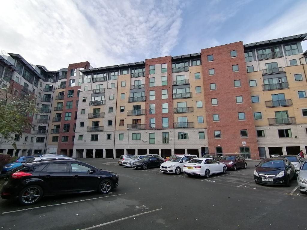 2 bed flat to rent in City Point 2, Chapel Street, Salford M3 - Zoopla