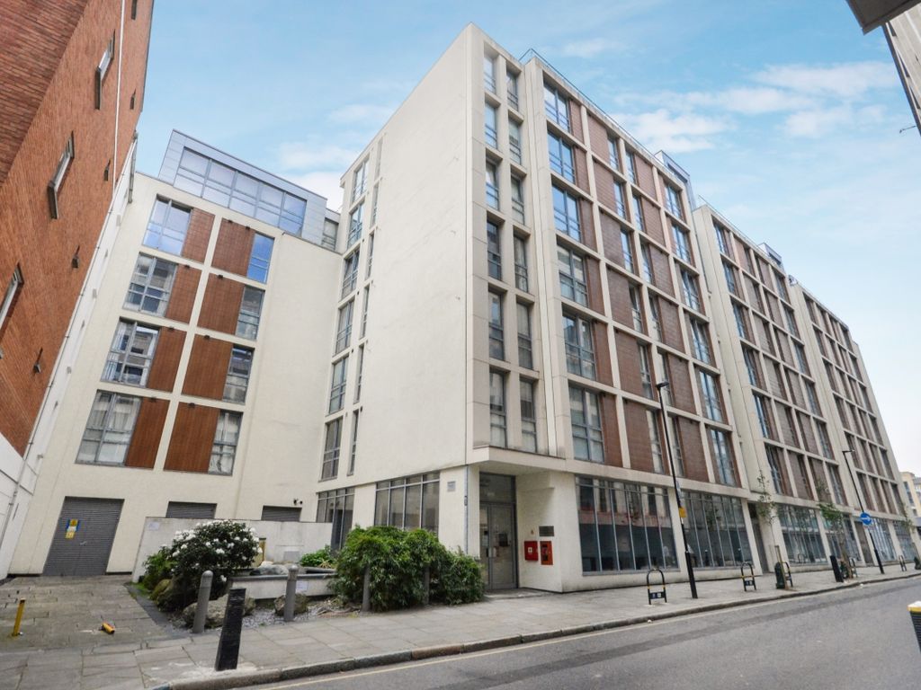 1 bed flat to rent in 1 Lambs Passage, London EC1Y, £2,500 pcm - Zoopla