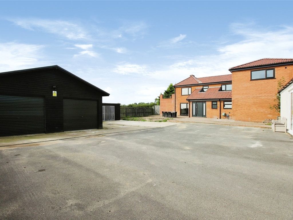 5 bed detached house for sale in Ermine Street, Hackthorn, Lincoln ...