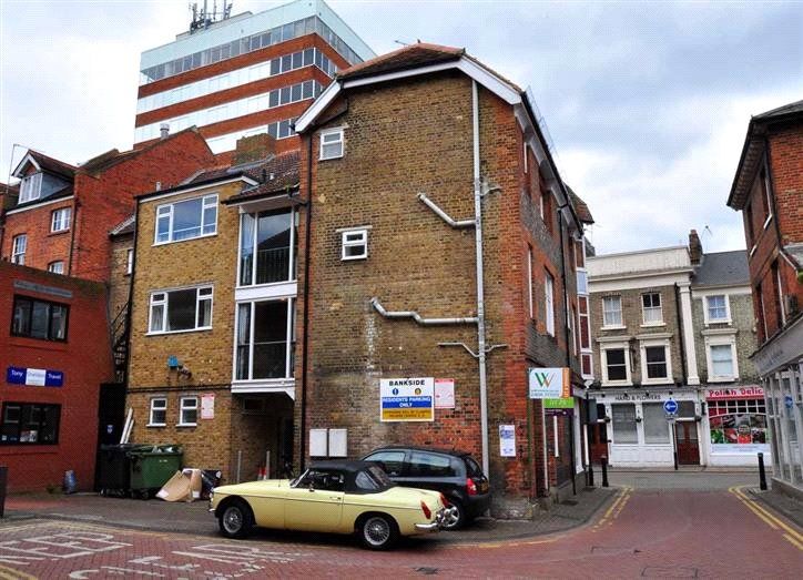 1 bed flat to rent in Brock Lane, Maidenhead, Berkshire SL6, £1,200 pcm ...