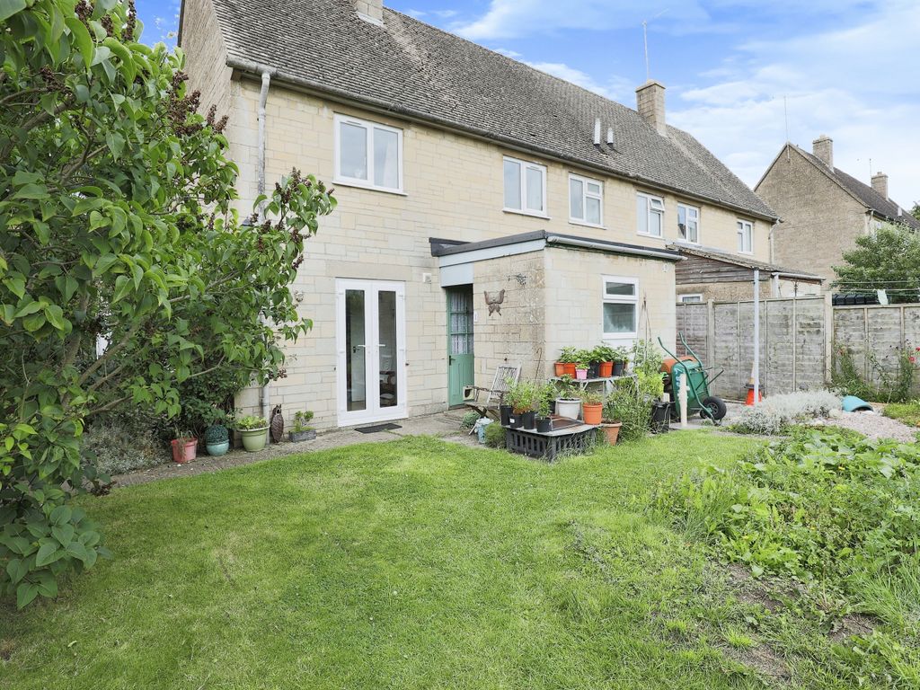 3 Bed End Terrace House For Sale In Church View Northleach Cheltenham
