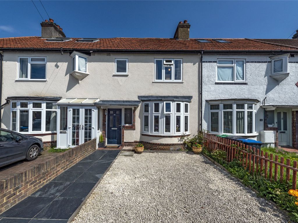 3 bed terraced house for sale in Tolworth Road, Surbiton KT6 - Zoopla