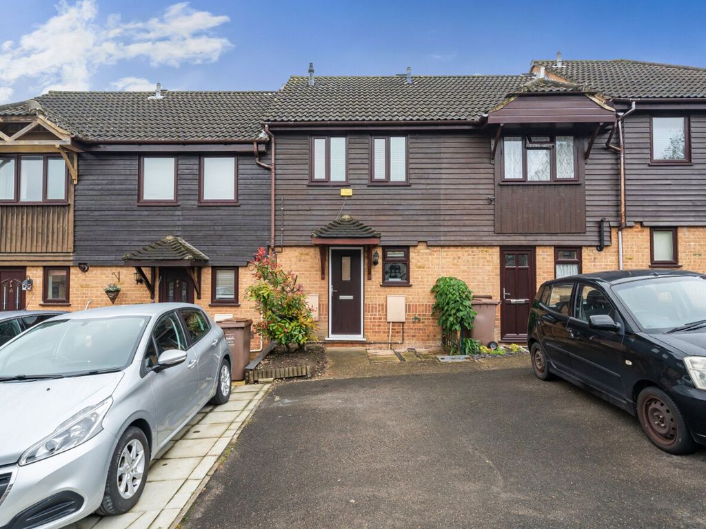 2 Bed Terraced House For Sale In Dongola Road Strood Rochester Kent