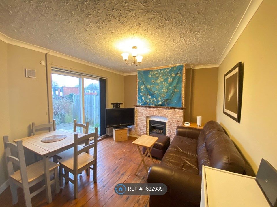 Room to rent in Appleyard Crescent, Norwich NR3 - Zoopla