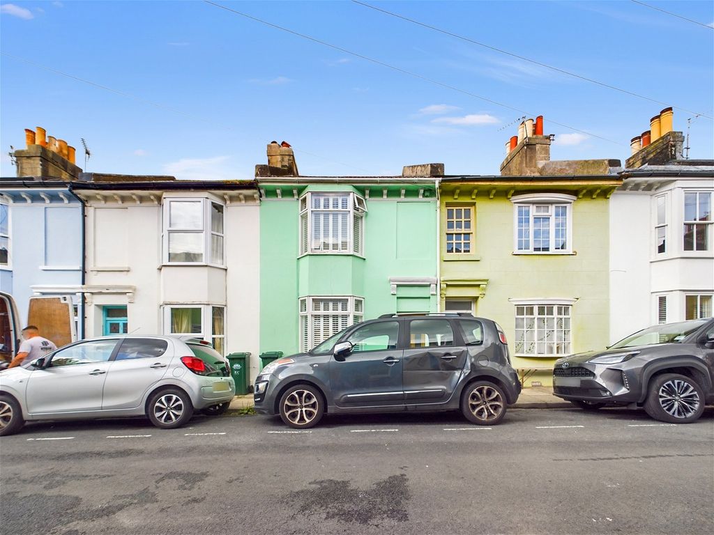 2 bed terraced house for sale in Jersey Street, Brighton BN2 - Zoopla