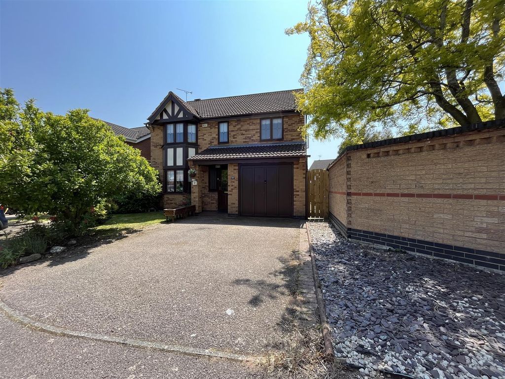 4 Bed Detached House For Sale In Upex Close Whetstone Leicester Le8